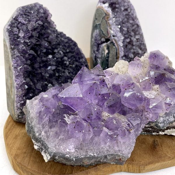 Comment se forme l’améthyste et quelles sont ses caractéristiques ...